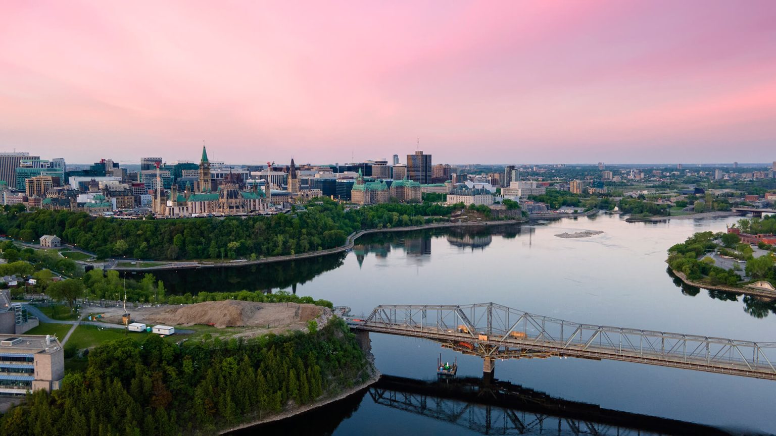 Canadian Economics - The Conference Board of Canada